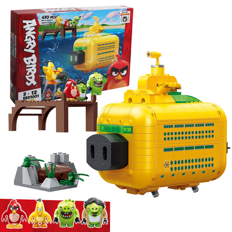 Angry Birds™ Piggy Submarine Building Block Set - One Quarter