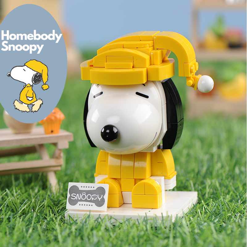 Peanuts® Snoopy Homebody Snoopy BrickHeadz Building Block Set - One Quarter