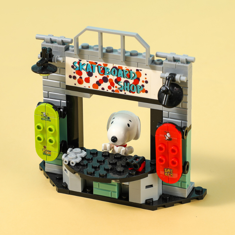 Peanut® Snoopy Street Fair Skate Park Building Block Set - One Quarter