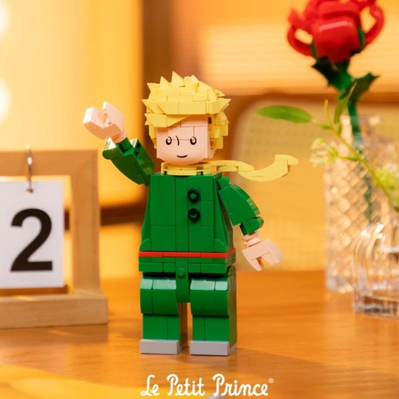 Le Petit Prince® The Little Prince Large Figure Building Toy Set - One ...